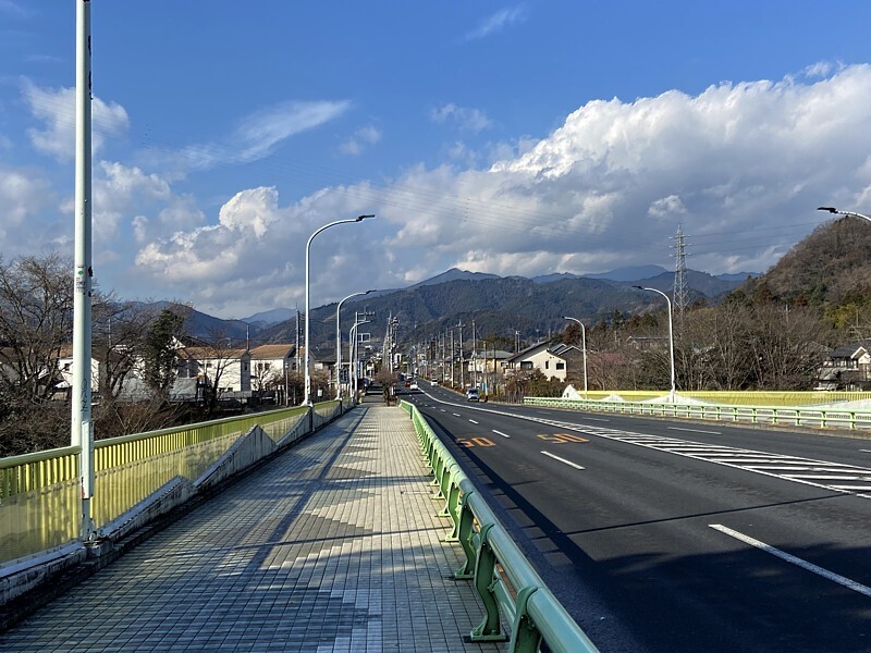 古刹で咲き始めた白梅の花: 五日市最新情報